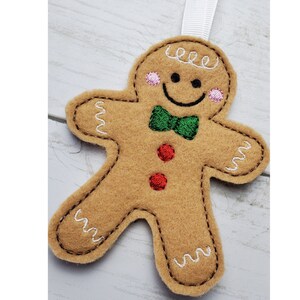 ITH Gingerbread Man Ornament Pattern - Christmas - Machine Embroidery ...
