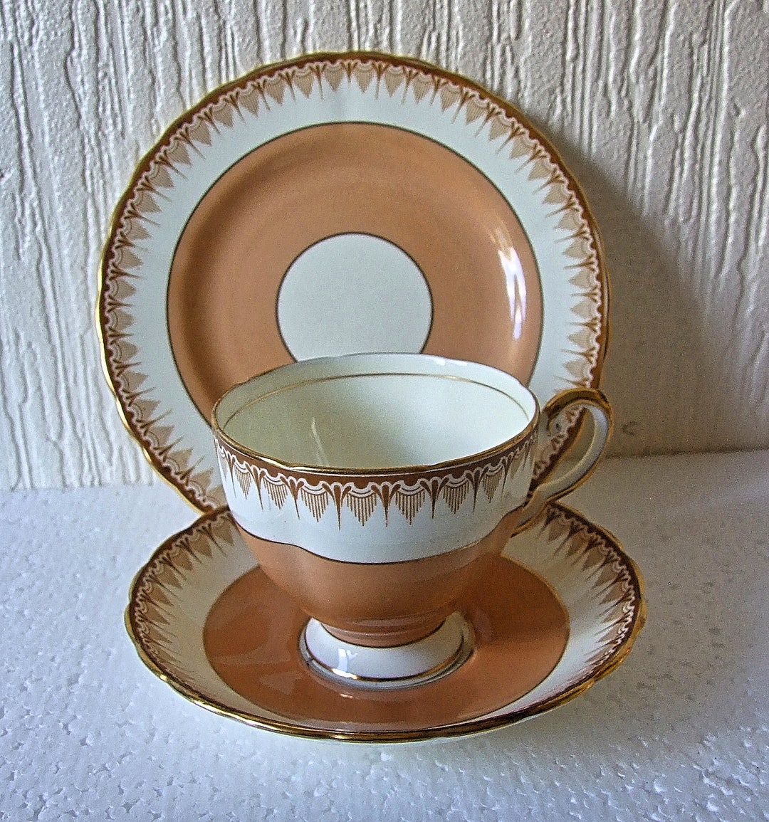 A Nice Vintage Pastel Plant Tuscan Trio in Very Good Condition. Date ...