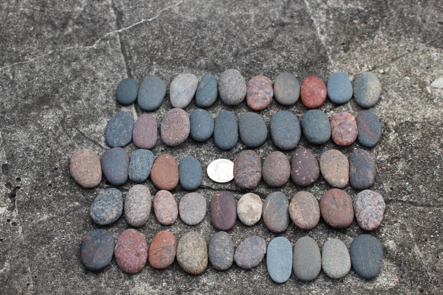 70 Oval Shaped Stones MEDIUM - Etsy UK