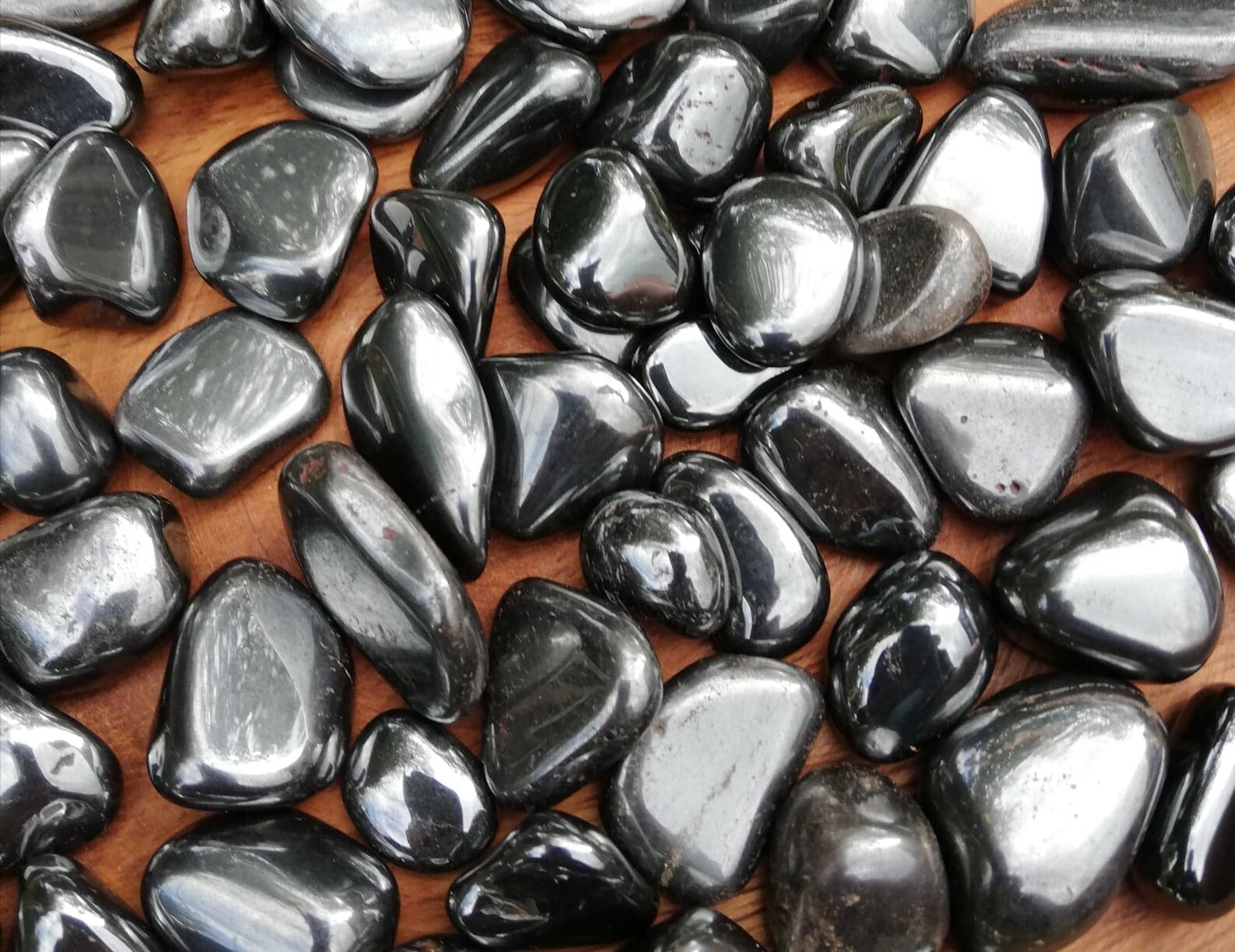 Hematite Tumbled Stones Hematite Crystals Medium 20-30mm 1 | Etsy