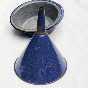 Vintage Blue Enamel Funnel, Blue & White Speckled Enamelware ...