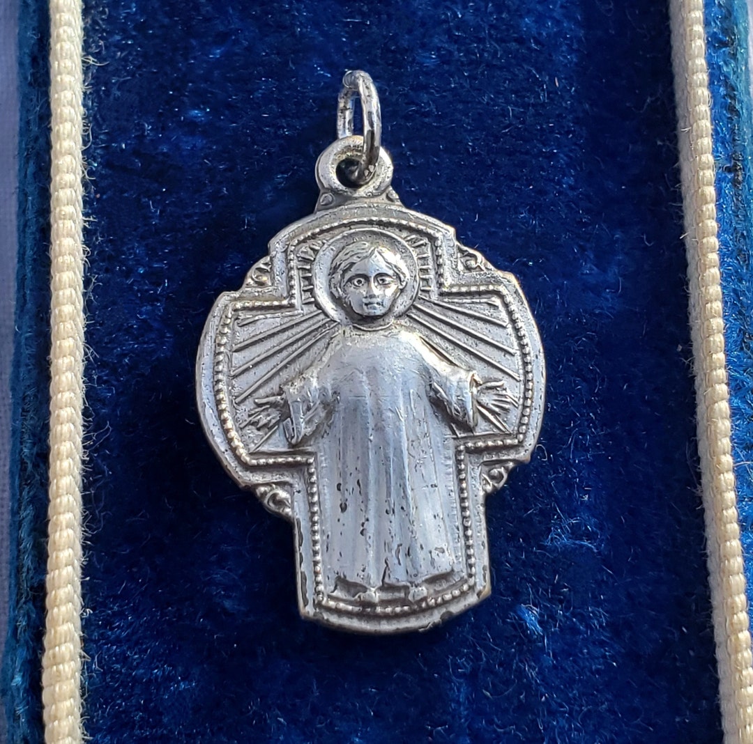 Vintage Child Jesus Medal, Sweet Heart of Jesus, 300 Days Indulgences ...