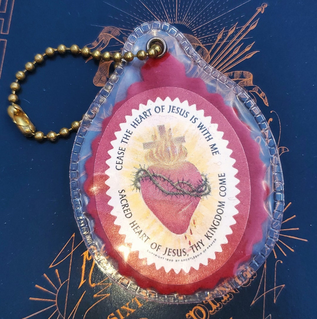 Vintage Key Chain, Sacred Heart of Jesus Encased in Plastic ...