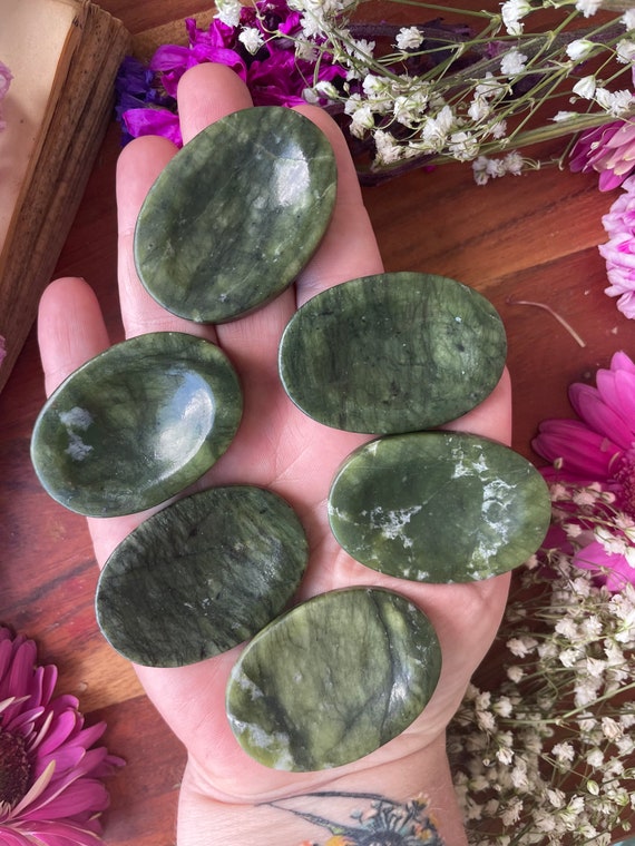 Green Jade Worry Stones Crystals Witchy Aesthetic Witchy Decor - Etsy