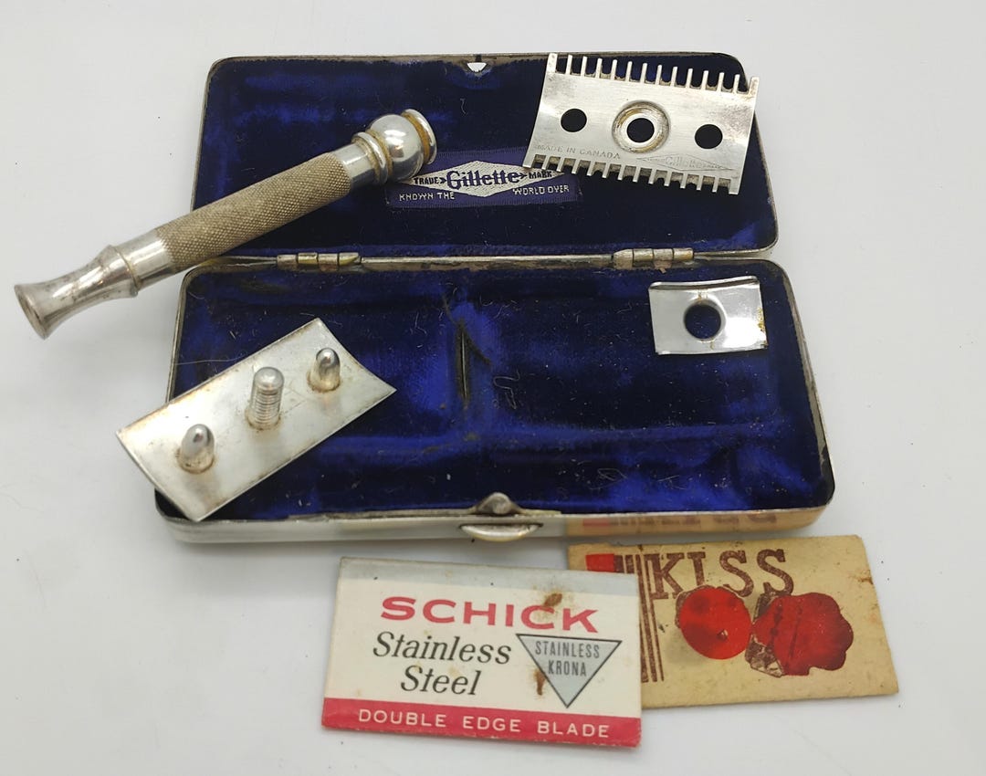Vintage 1904 Gillette Pocket Edition Safety Razor: Embossed Basketweave ...