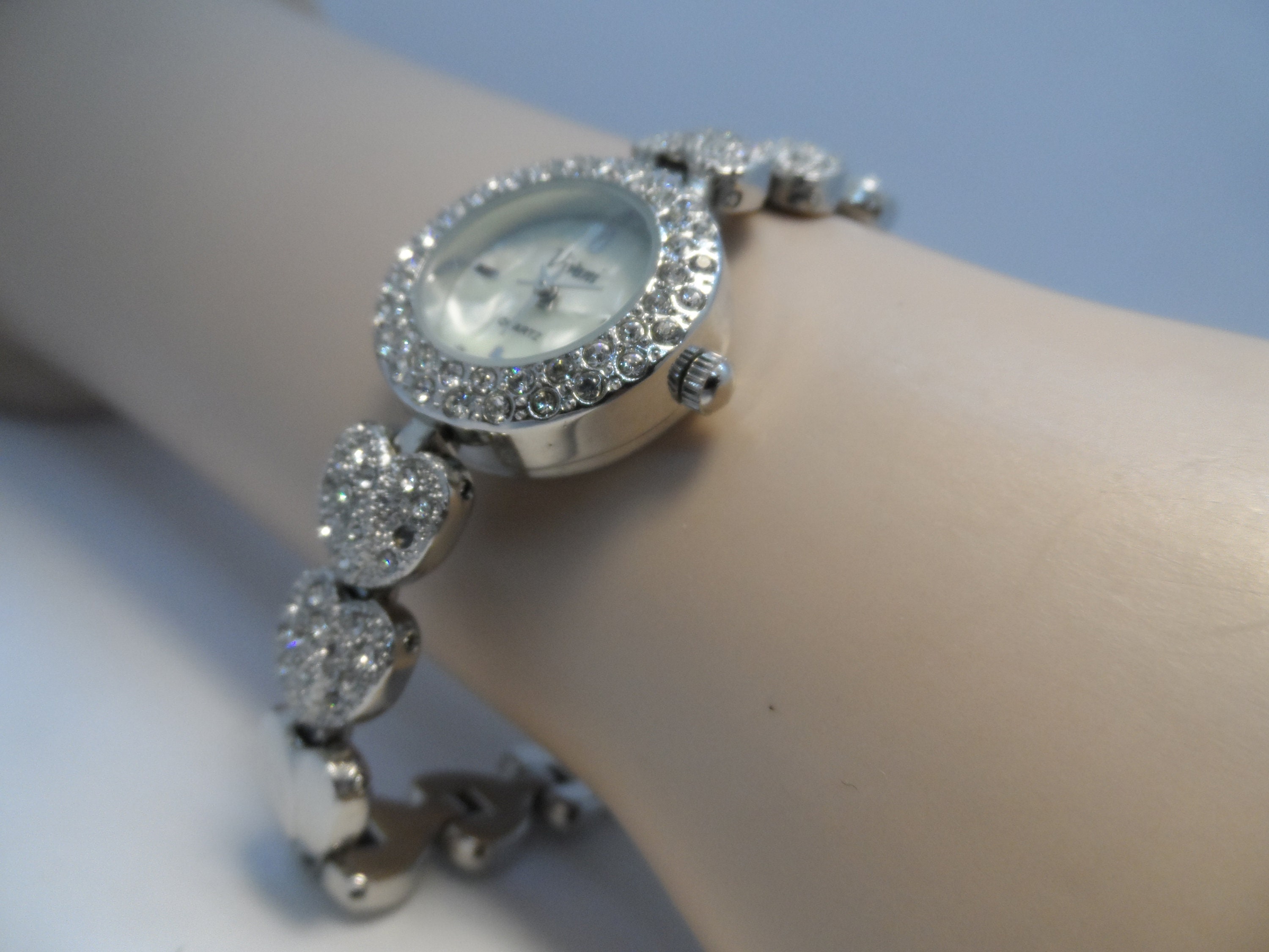 Vintage Vivani Quartz Women's Watch, Mother of Pearl Dial, Stainless ...