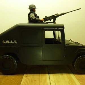 Vintage 21st Century Toys S.W.A.T. Humvee With Driver, 1:6 Scale ...