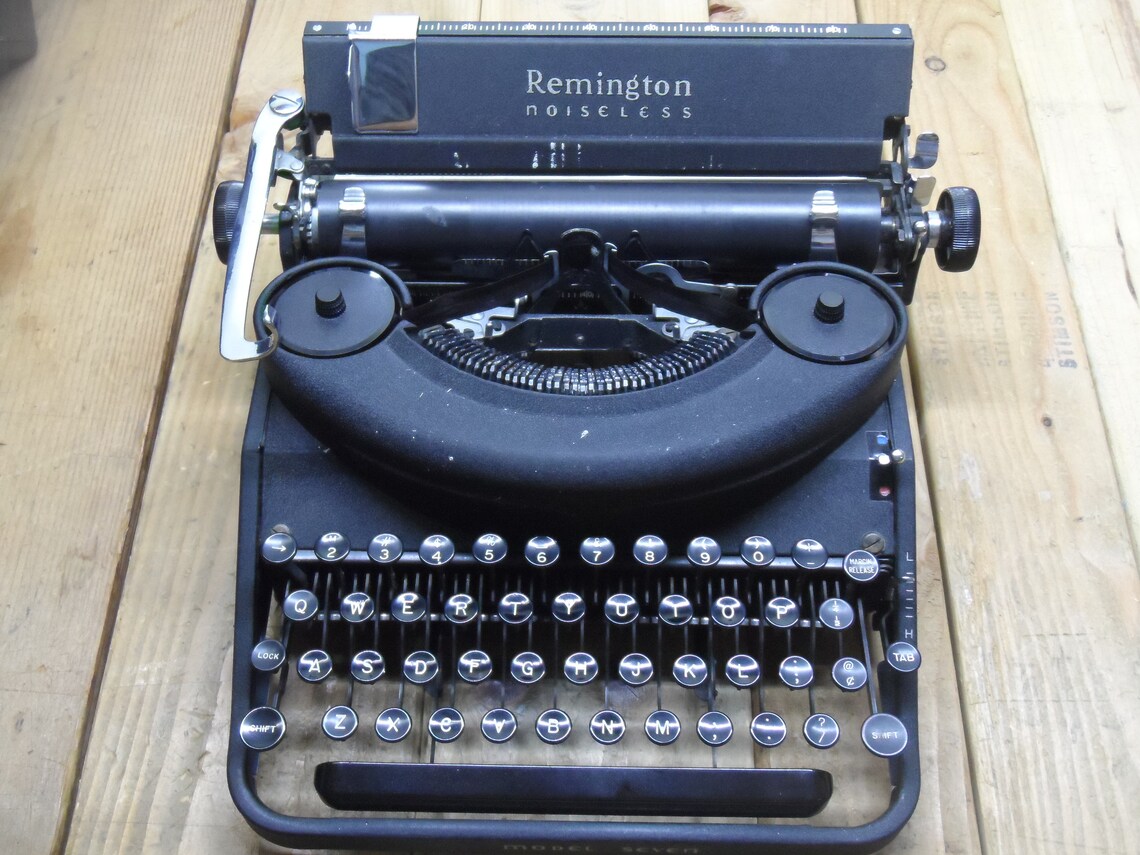 Vintage Remington Noiseless Model 7 Portable Typewriter - Etsy