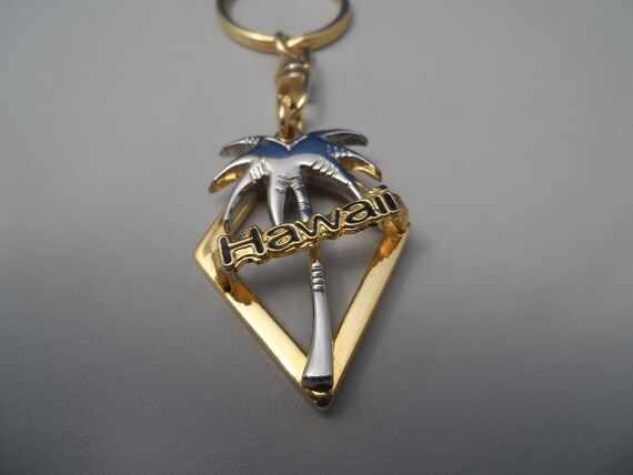 Vintage Hawaii Metal Swivel Keychain, 1980's - Gem