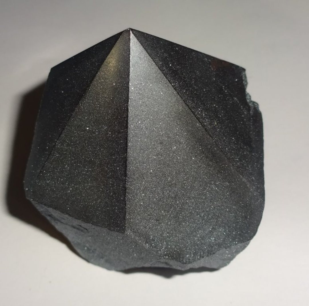 Hematite Rough & Semi Polished Standing Point Natural Wicca, Reiki ...