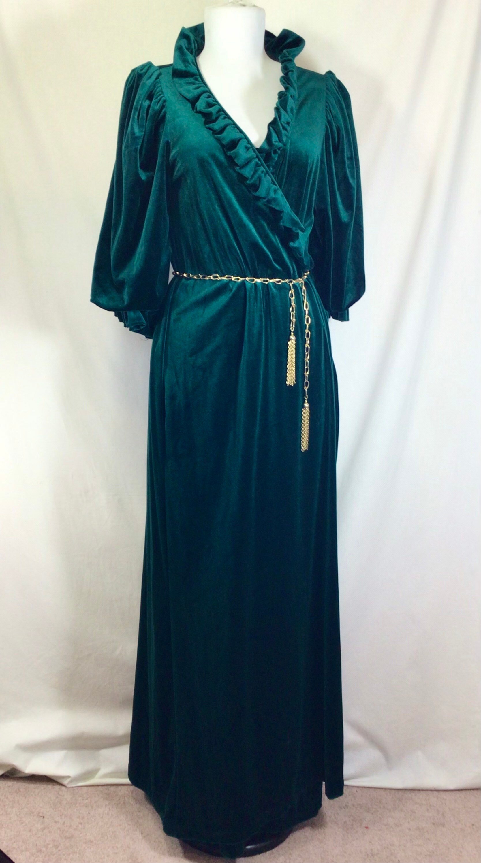 RESERVED- 1970s Emerald Green Velvet Robe with Ruffled Collar and Tie ...