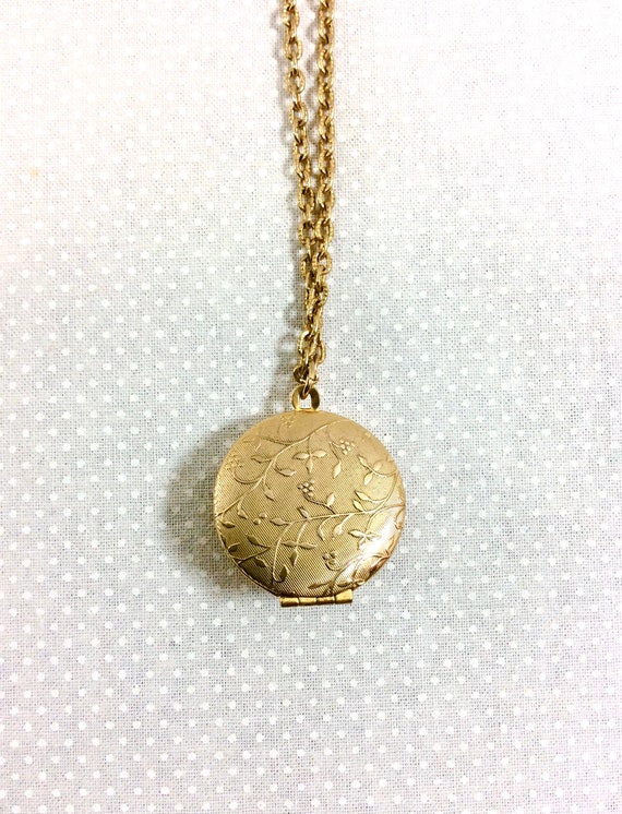1960s Gold Floral Round 2-Photo Locket on 18 Inch Gol… - Gem