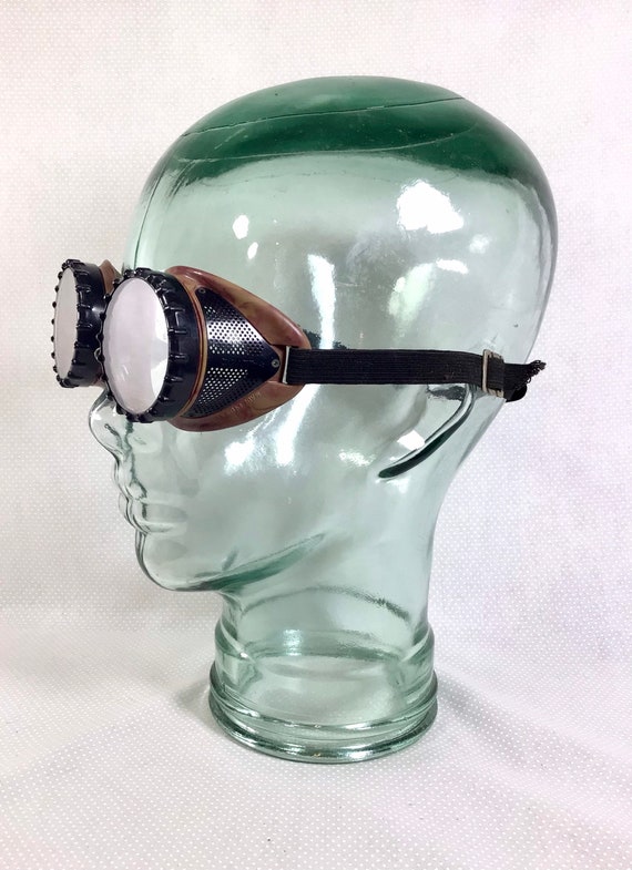 1940s Wilson Motorcycle Goggles with Mesh Sides and E… - Gem