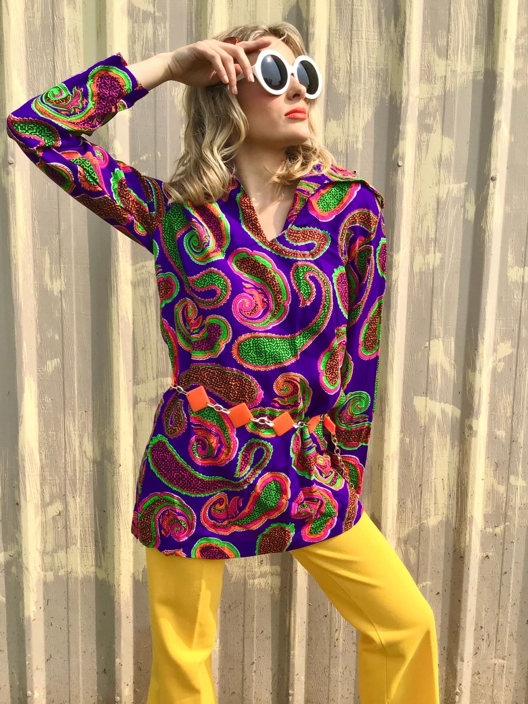 1970s Psychedelic Paisley Tunic With Large Lapels by Montgomery Ward ...