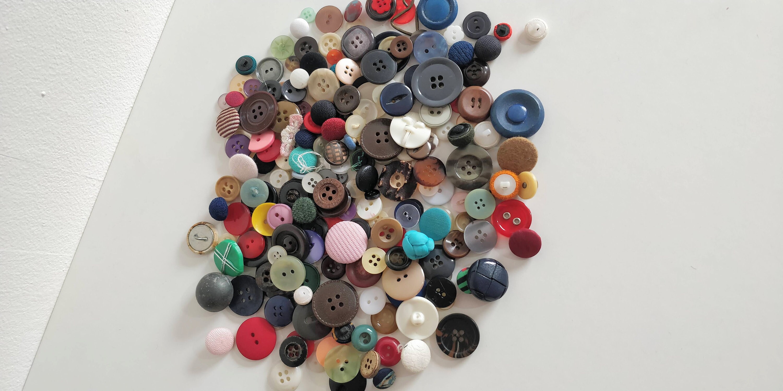 Bundle of Buttons 165g Mix of Buttons Collectibles Art - Etsy
