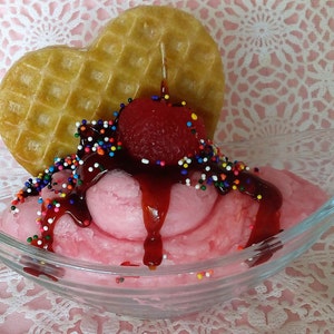 Sweetheart Sundae Candle - Etsy