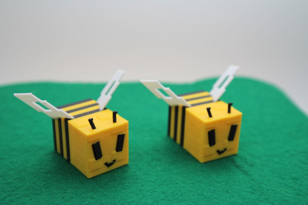 Grow a Garden Bee Figurine | 3D Printed Roblox Gamer Decor - Etsy