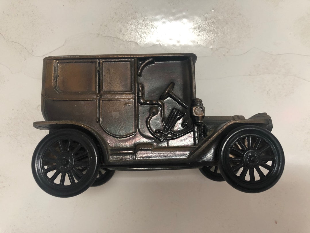 Vintage 1974 Banthrico 1908 Cadillac Coin Bank Classic Car Piggy Bank ...