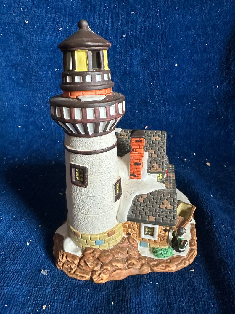 Victorian Village Collectibles “cape Tilbury Lighthouse” 2001 Christmas ...