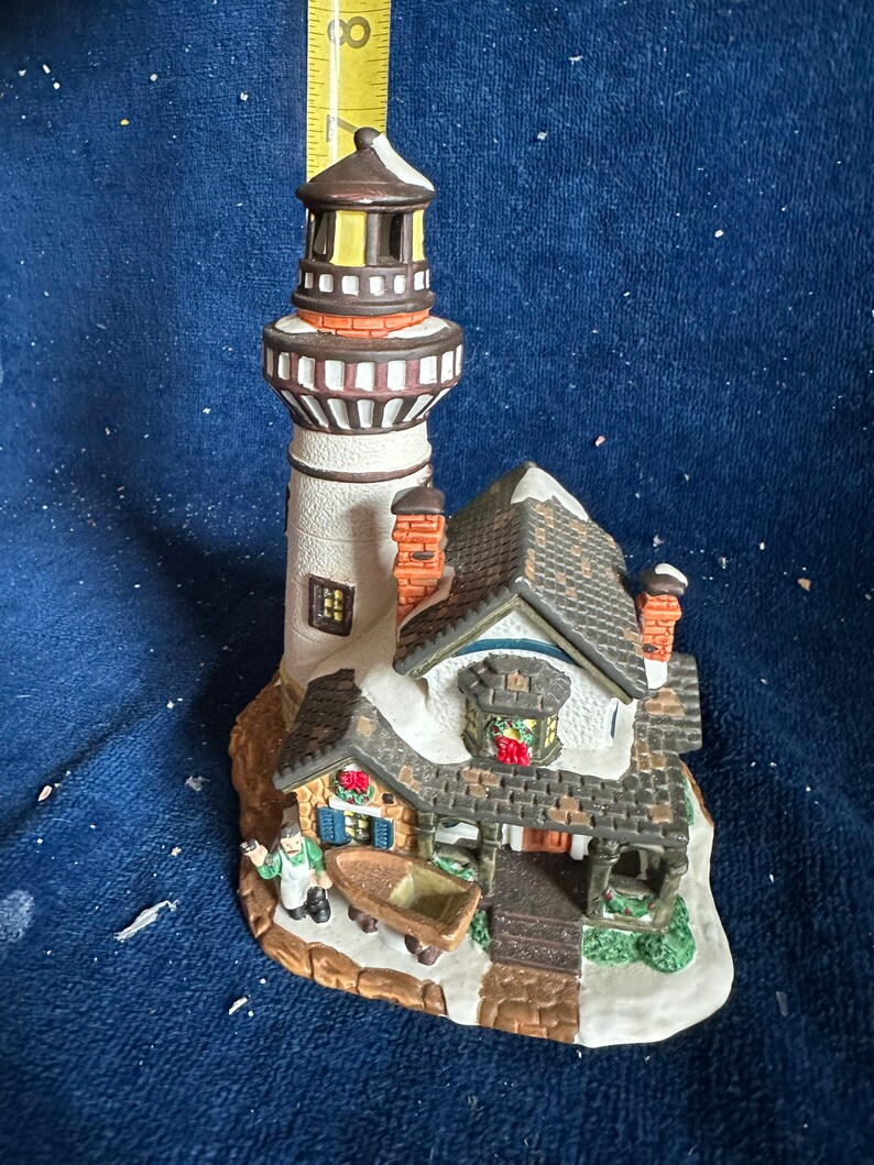 Victorian Village Collectibles cape Tilbury Lighthouse 2001 Christmas ...