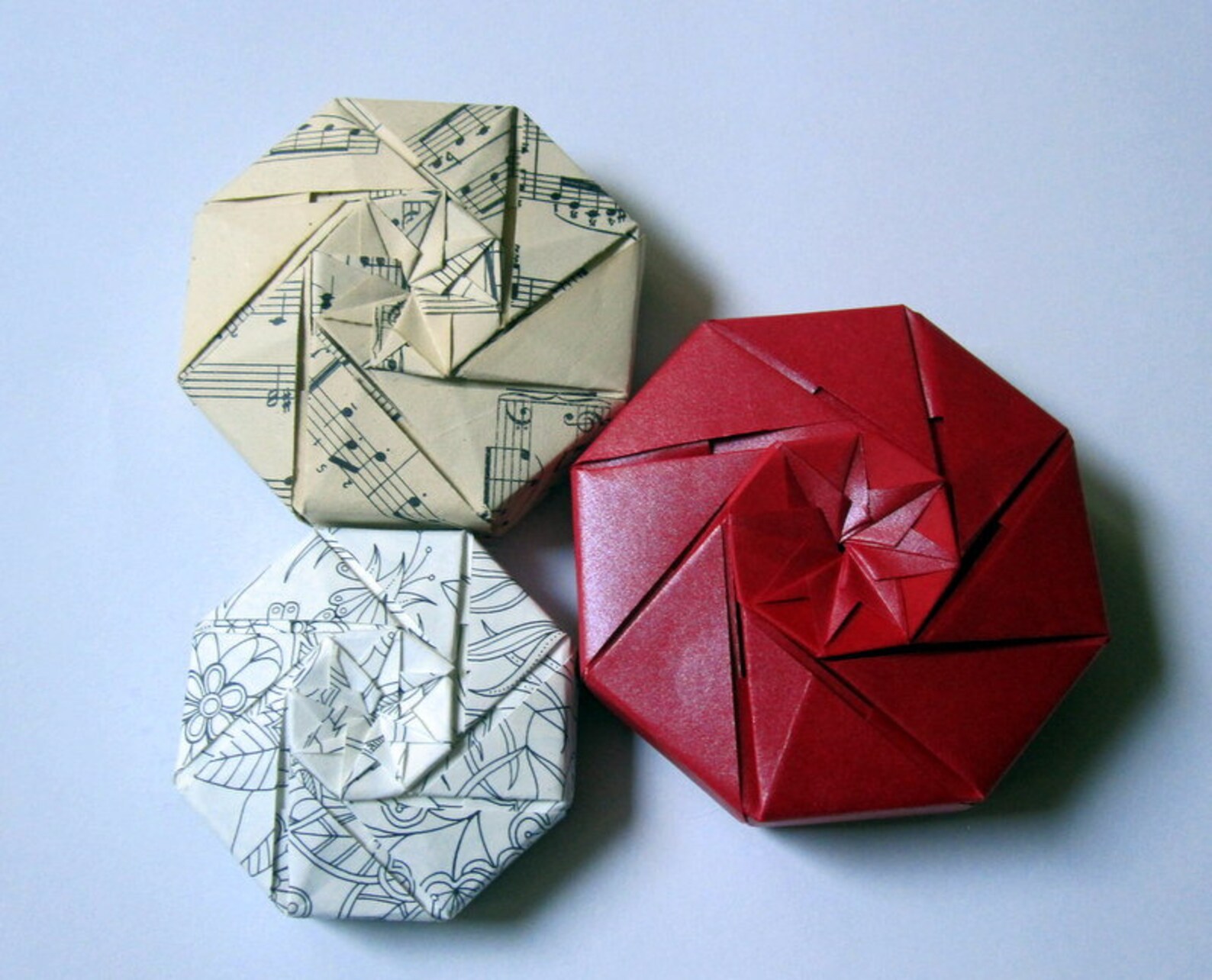 Origami Octagon Box (16 Square Papers) - Etsy