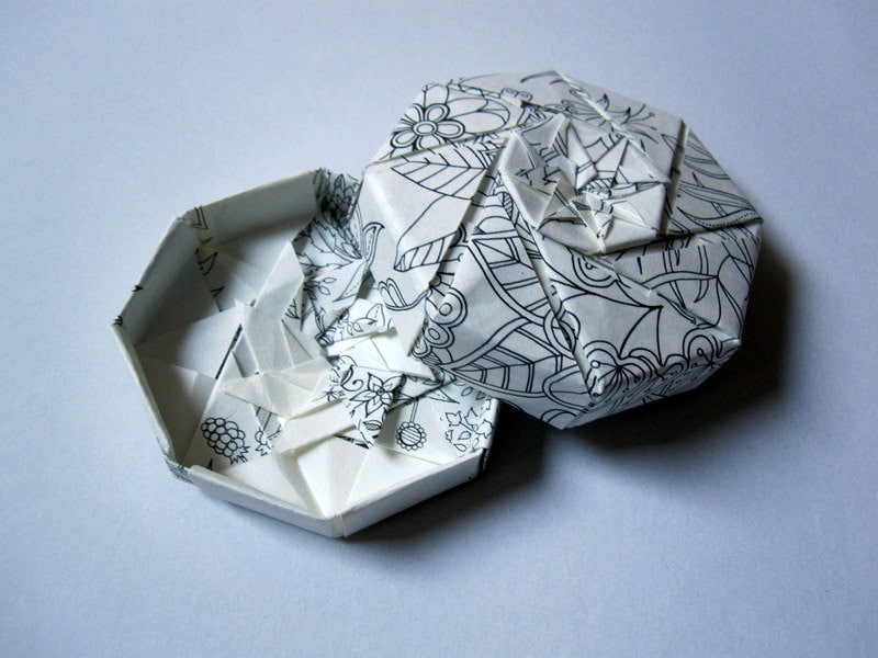 Origami Octagon Box (16 Square Papers) - Etsy