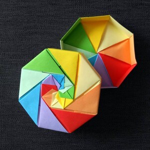 Origami Octagon Box (16 Square Papers) - Etsy