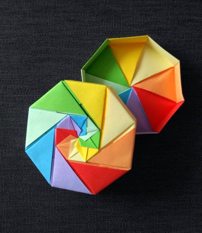 Origami Octagon Box (16 Square Papers) - Etsy