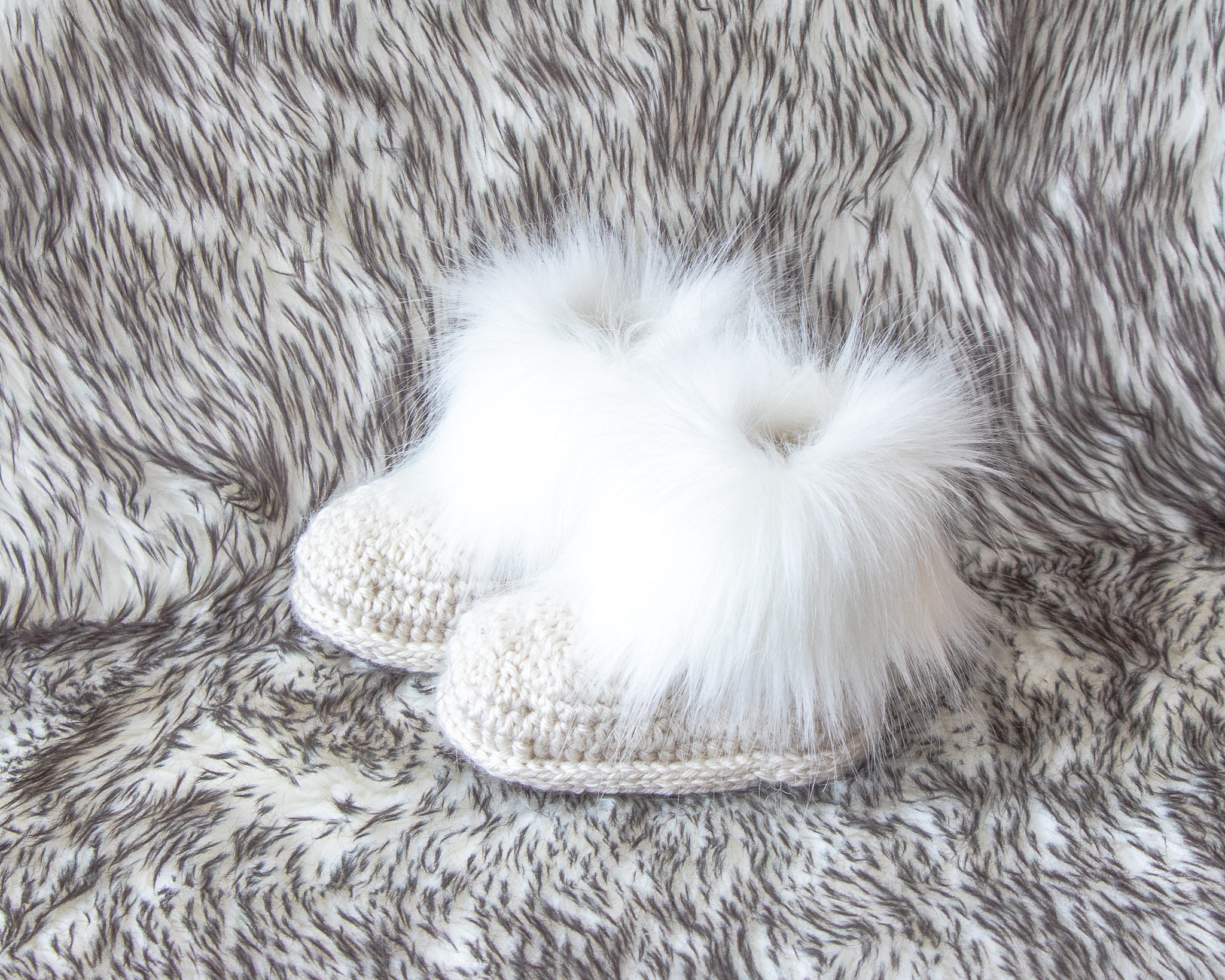 Beige baby hat and booties with white fur Baby winter | Etsy