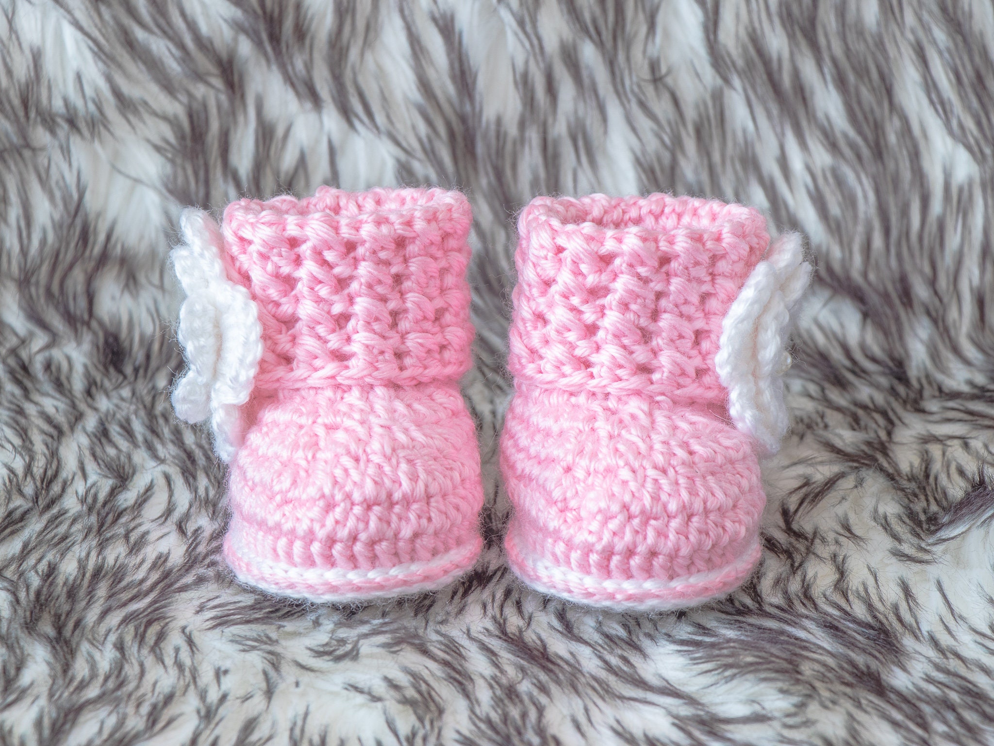 Pink baby flower booties Baby girl booties Flower shoes | Etsy