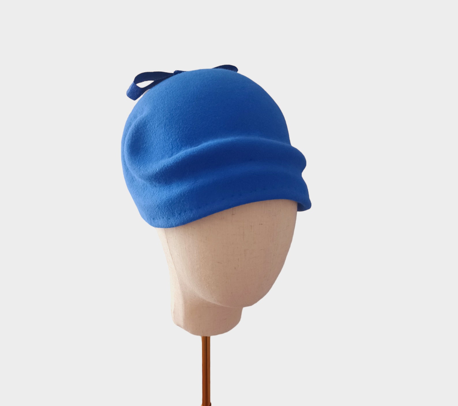 Royal Blue Felt Cloche, 60's Style Blue Felt Cloche Hat With Petersham ...