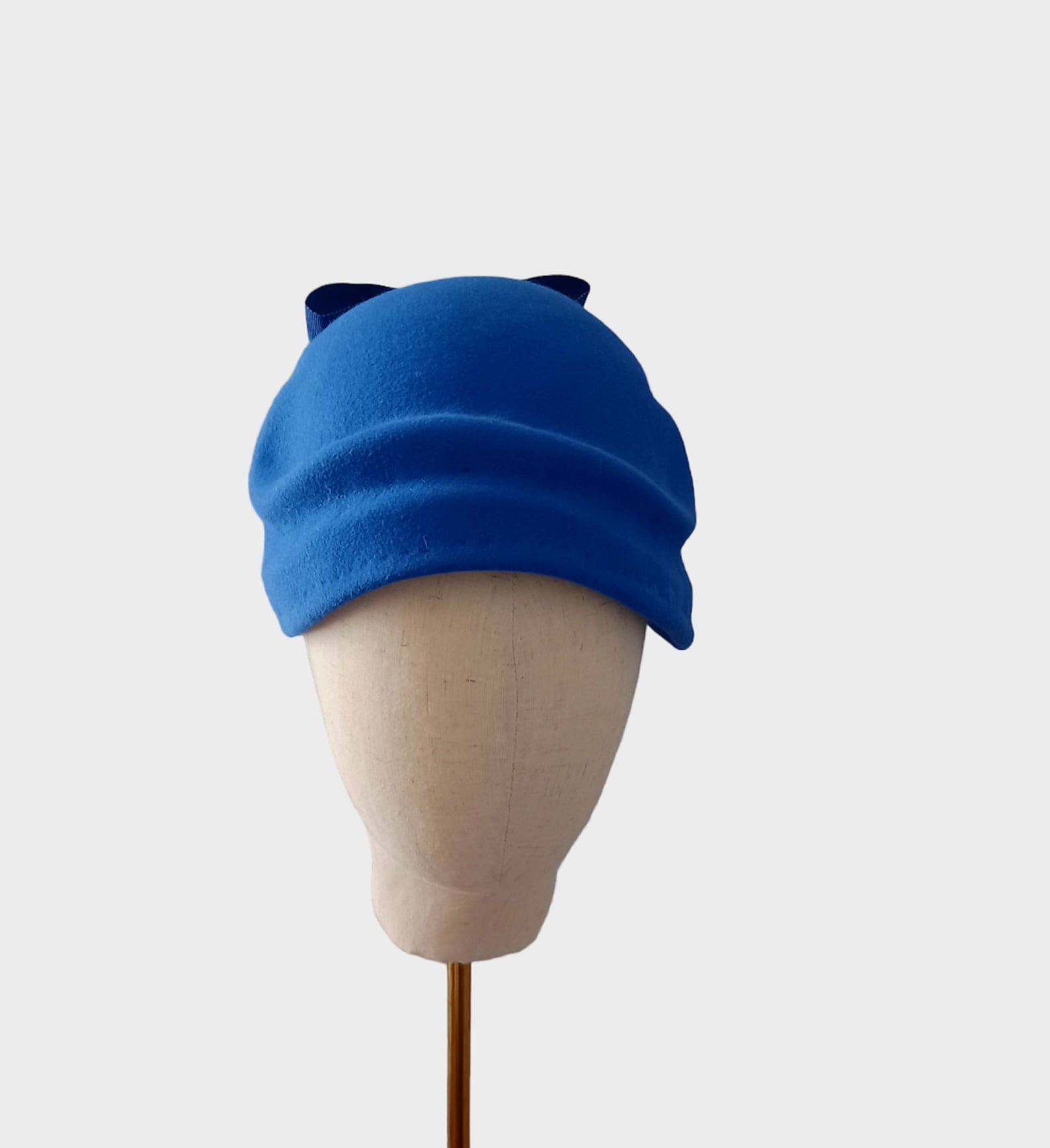 Royal Blue Felt Cloche, 60's Style Blue Felt Cloche Hat With Petersham ...