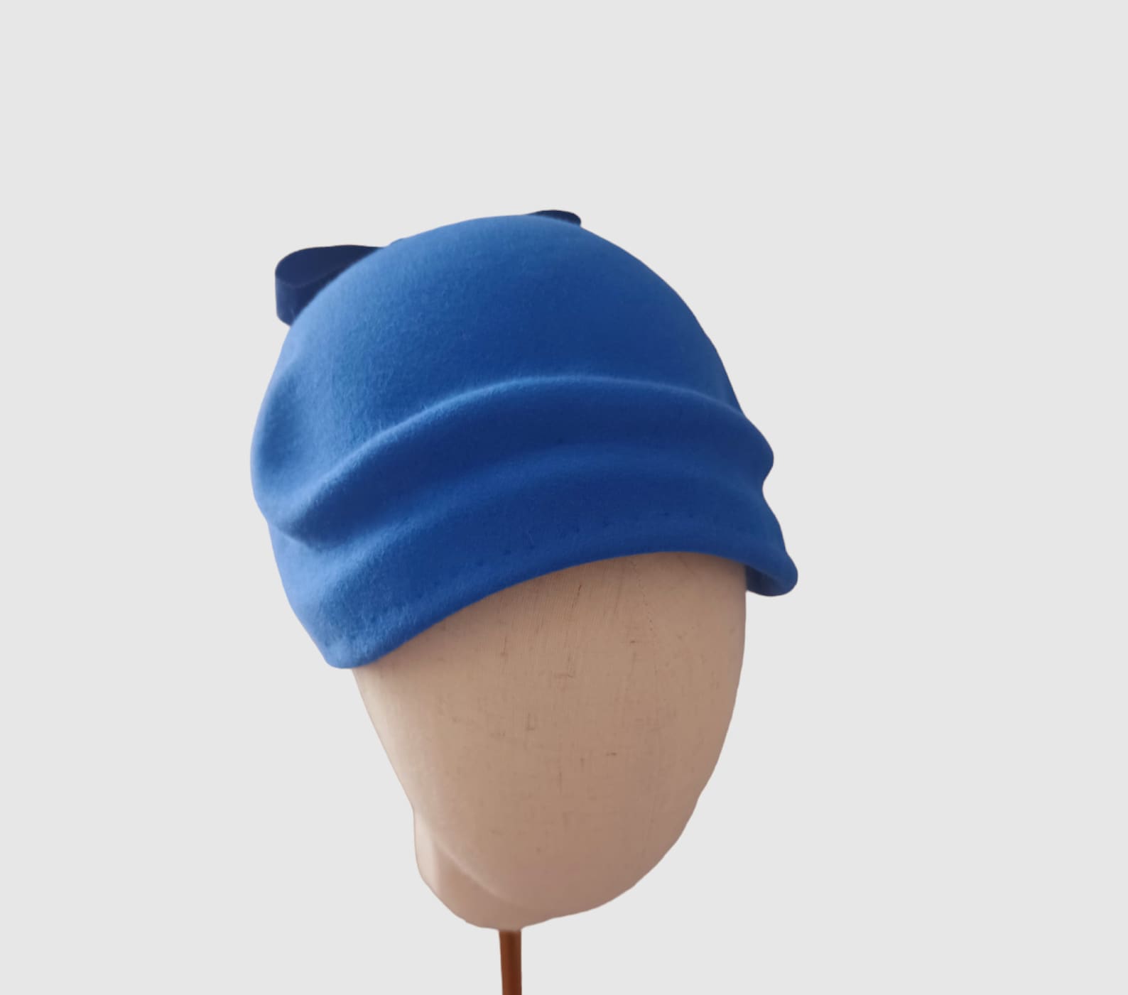 Royal Blue Felt Cloche, 60's Style Blue Felt Cloche Hat With Petersham ...
