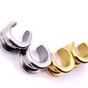 Simple Stainless Steel Saddle Plugs Ear Gauges Double Flared Ear ...