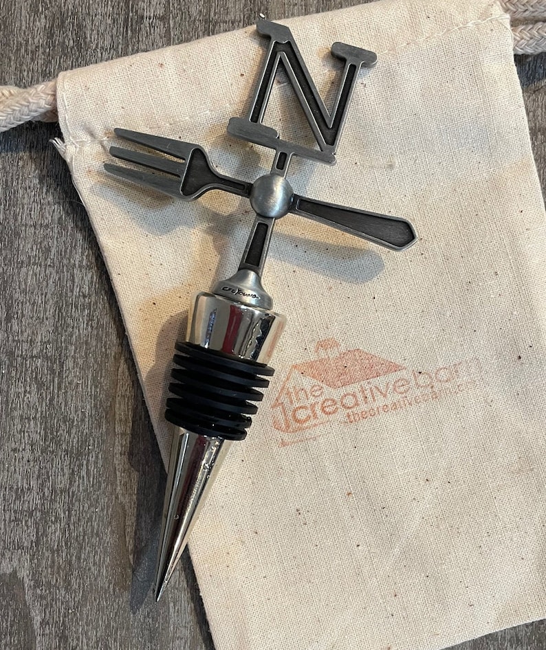 The North Fork Wine Stopper - Etsy