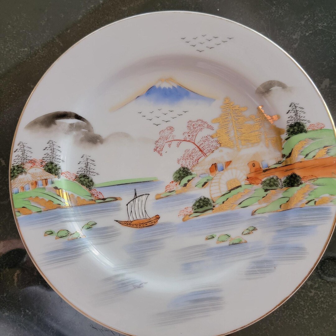 Vintage Japanese Kutani Dinner Plates Mt Fuji Gold Painted Porcelain ...