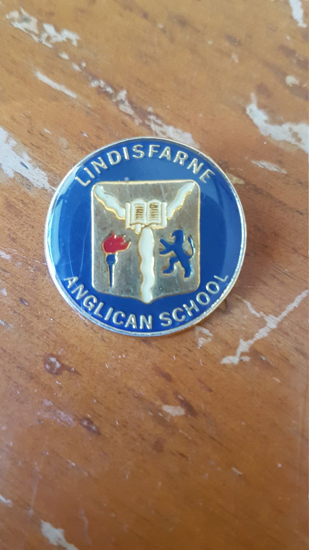 Vintage Collectible Badge, Lindisfarm Anglican School Pin, School Lapel ...