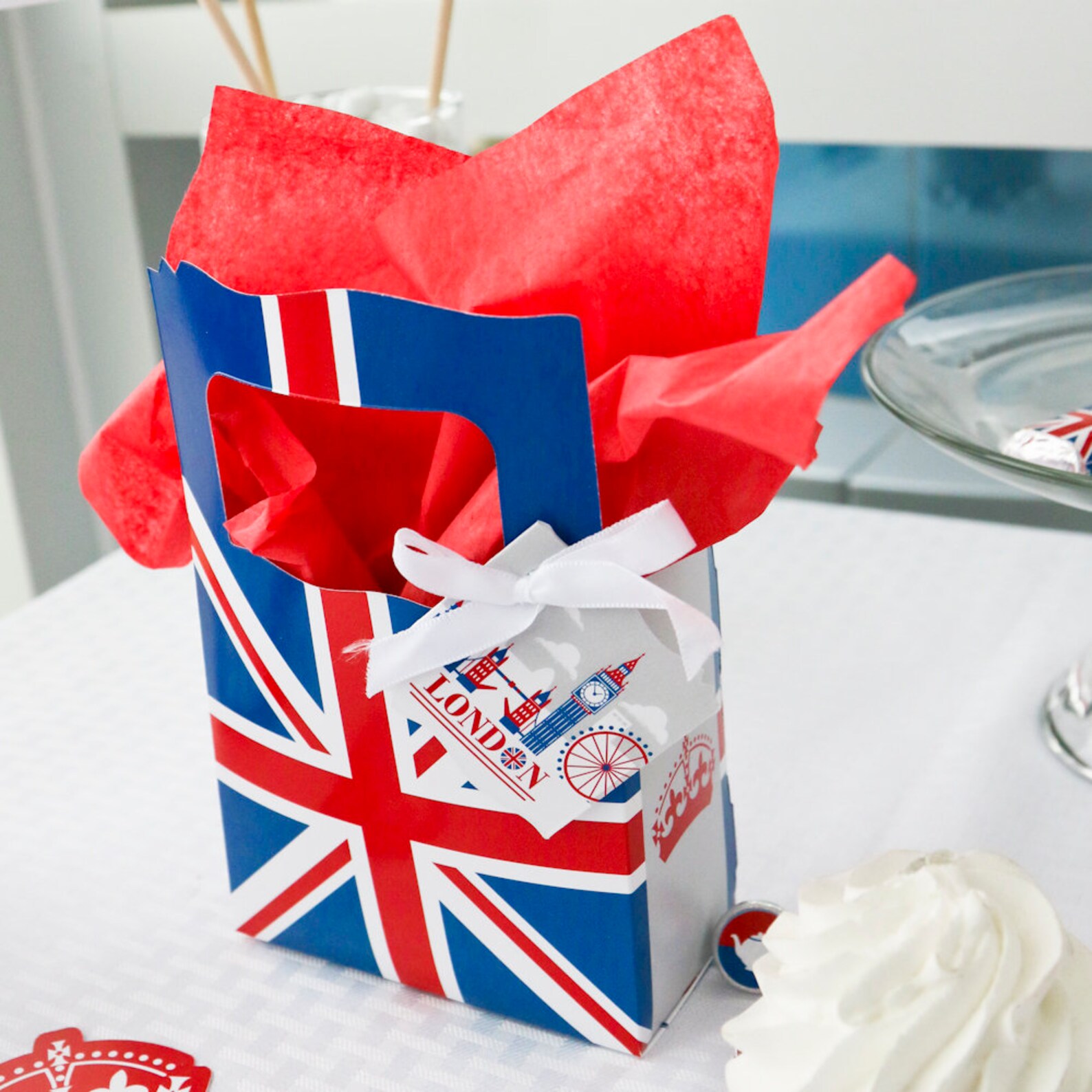 Cheerio, London - British UK Party Favor Boxes - Set of 12 - Etsy
