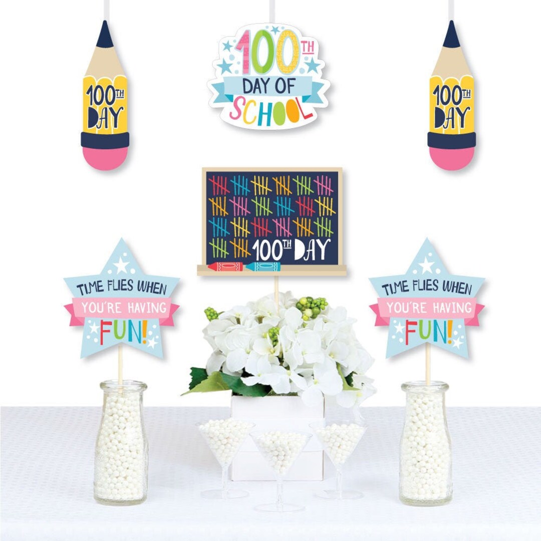 Happy 100th Day of School - Pencil, Chalkboard and Star Decorations Diy ...