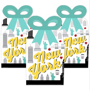 NYC Cityscape - Square Favor Gift Boxes - New York City Party Bow Boxes ...