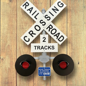 RAILROAD TRAIN CROSSING Signal Kit With Report Sign and Flashing Led ...