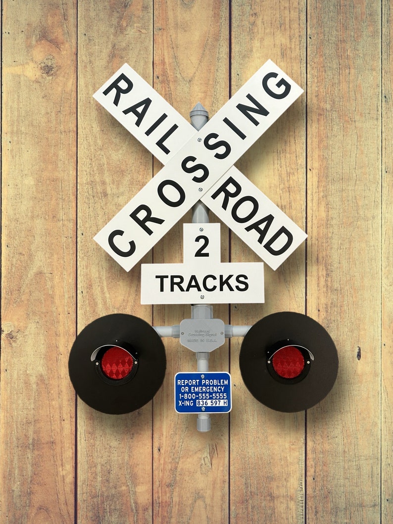 RAILROAD TRAIN CROSSING Signal Kit With Report Sign and Flashing Led ...