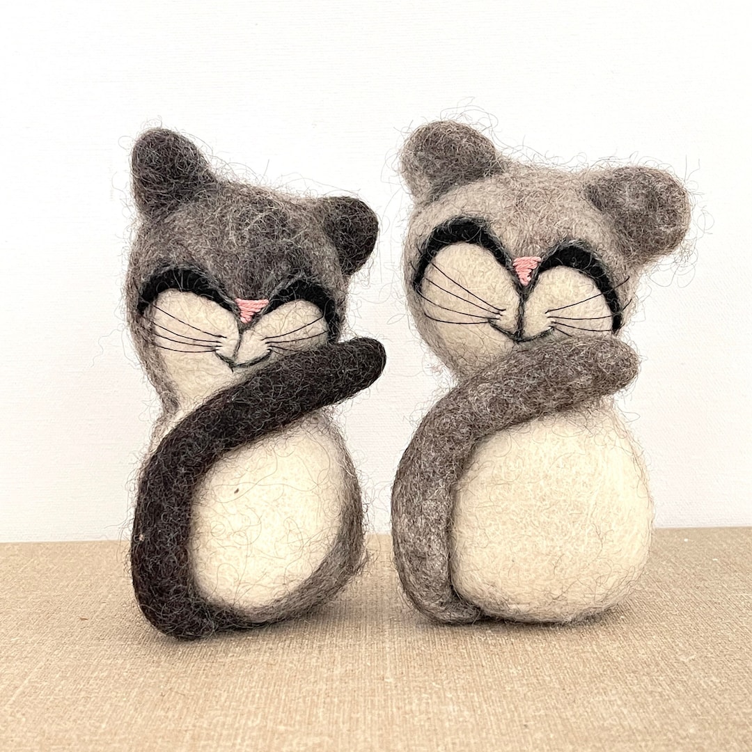 FELTED CAT FIGURINE / Needle Felted / Wool Sculpture / Fiber Art / Hand ...