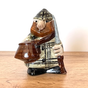 MARLAW HAMILTON FIGURINE / Pottery / Hand Painted / Collectible ...