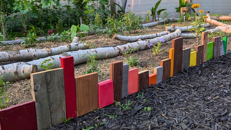 Custom Decorative Garden Borders – Made-to-order Scrap Art - Etsy