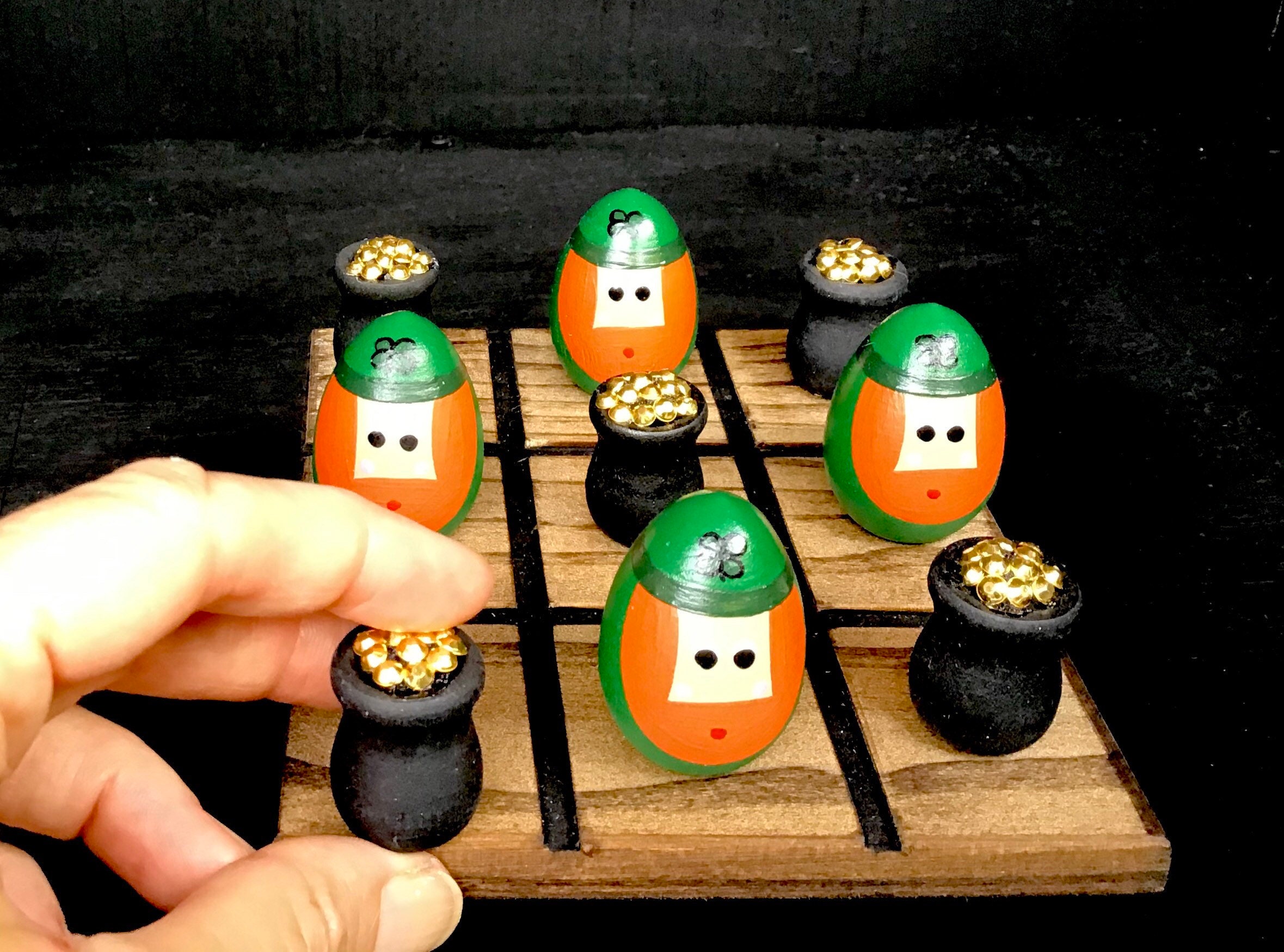 LEPRECHAUN and POT of GOLD Tic-tac-toe - Etsy