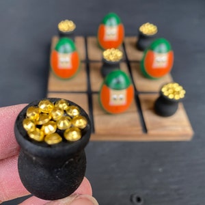 LEPRECHAUN and POT of GOLD Tic-tac-toe - Etsy