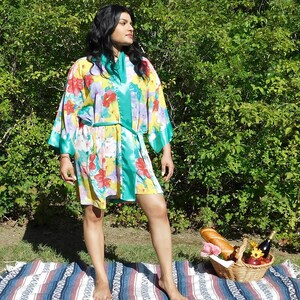 80's Victoria's Secret Short SATIN FLORAL ROBE | Etsy