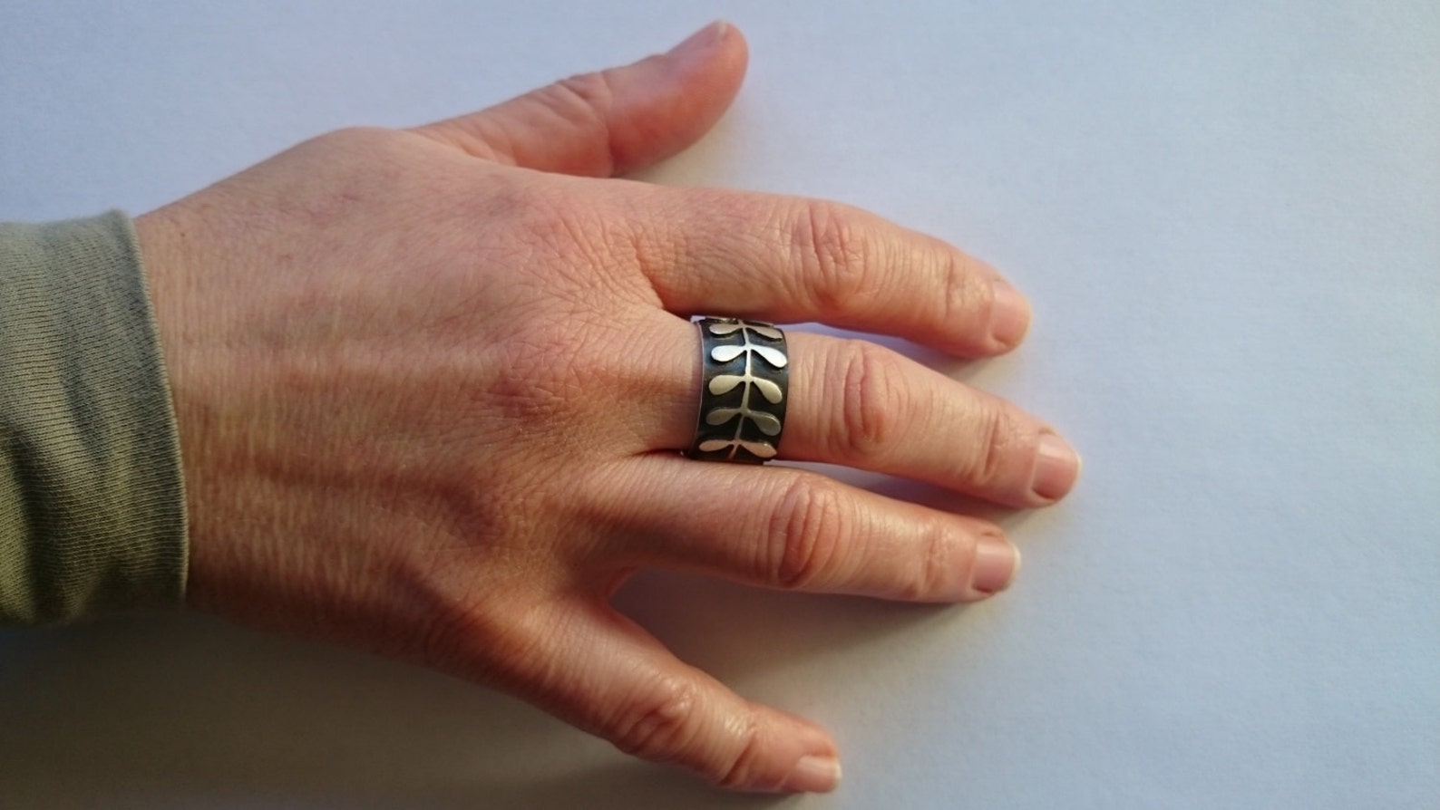 Flower Stem Ring - Etsy