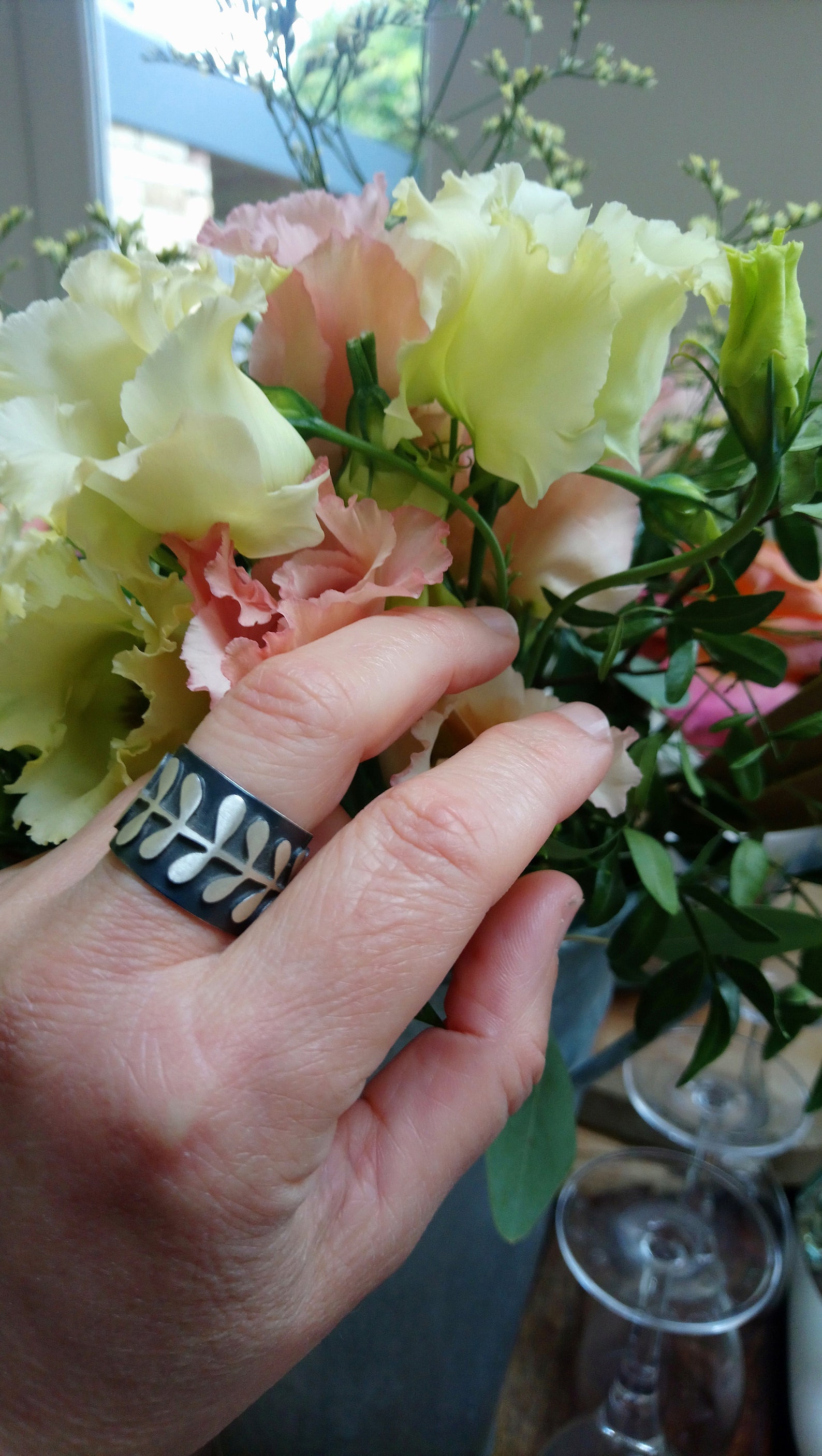 Flower Stem Ring - Etsy